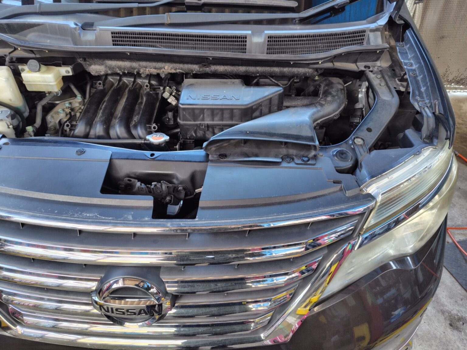 【セレナ】Sﾊｲﾌﾞﾘｯﾄﾞ/HFC26/アイドリングストップ/メインバッテリー/サブバッテリー/交換