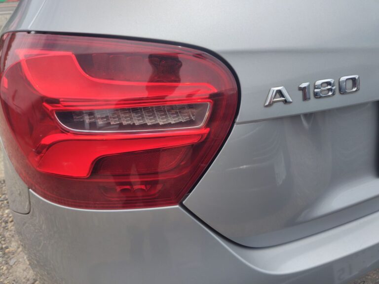 ベンツa180エンジンチェックランプ点灯-エラーコード-p012800-サーモスタット /交換作業/水温/異常